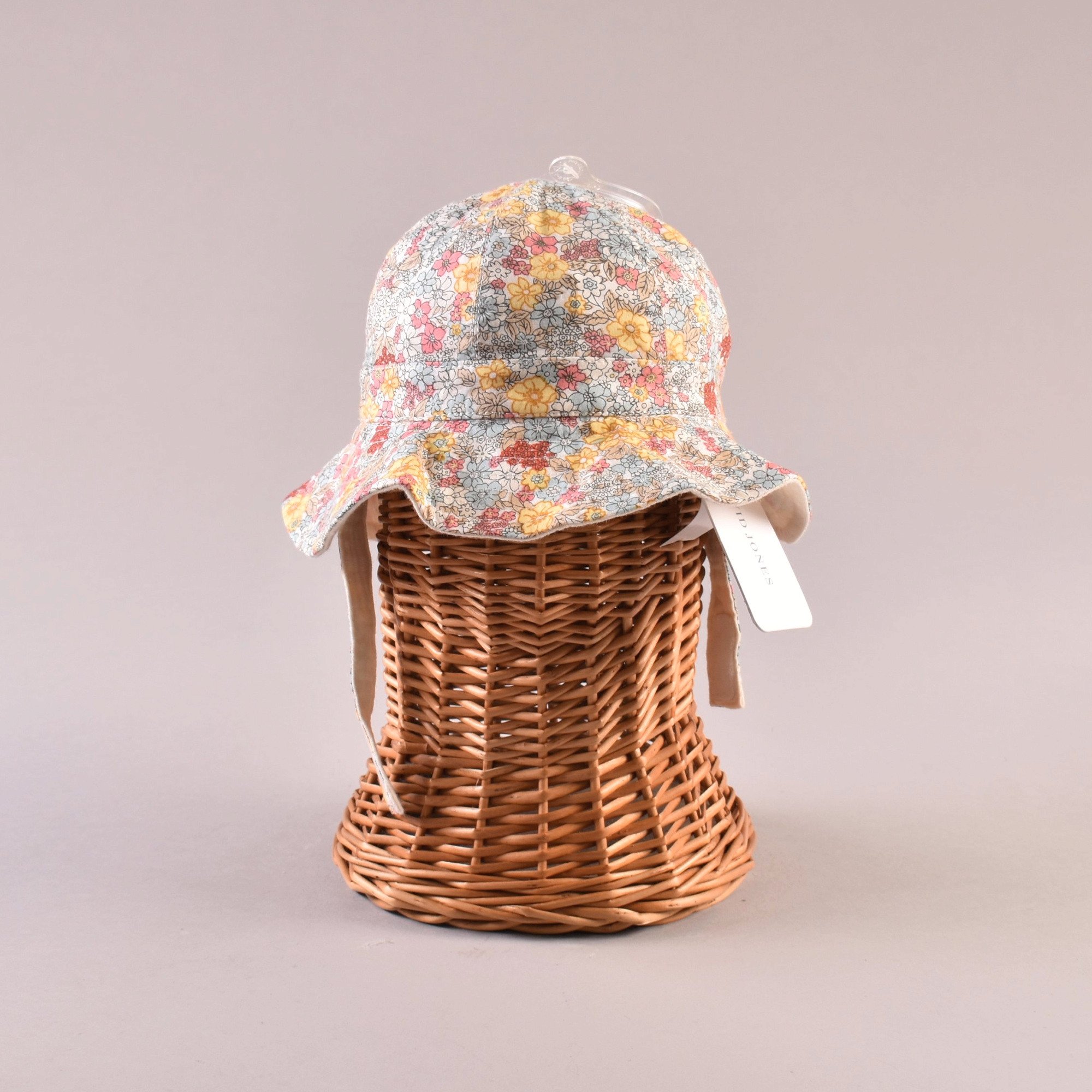 Pălărie fete, 3-6 luni Reserved